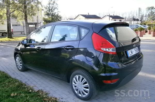 Ford Fiesta 2012 Rīga vietnē Melns Ford Fiesta 2012 Rīga, ar dzinēja tilpumu 1.40 L un nobraukumu 193 tūkst. km par 3350 €, foto 5 vietnē AUTOMOTO.COM.LV