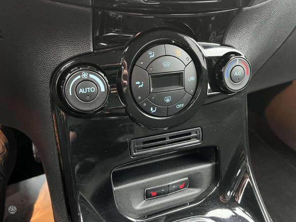 Black Ford Fiesta 2013 in Panevezys, with an engine capacity of 1.24 L and mileage of 187 thousand km for 3800 €, photo 11 on AUTOMOTO.COM.LV