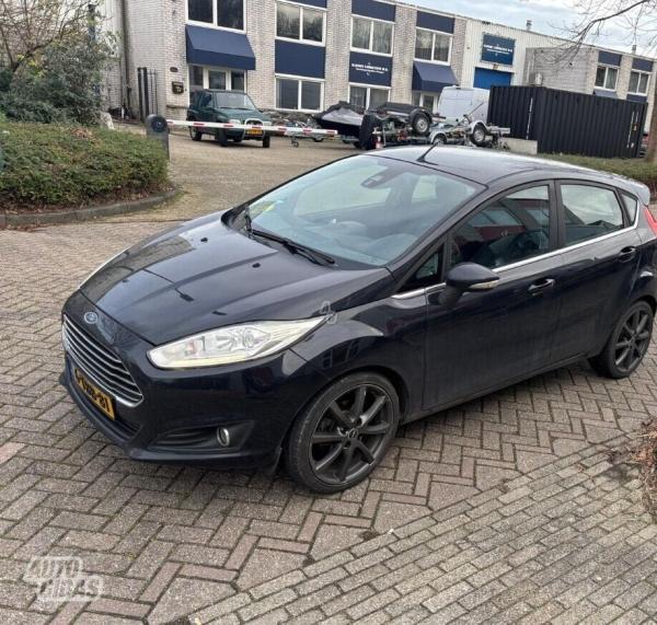 Melns Ford Fiesta 2013 Marijampole, ar dzinēja tilpumu 1.60 L un nobraukumu 234 tūkst. km par 4500 €, foto 1 vietnē AUTOMOTO.COM.LV