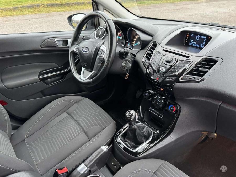Melns Ford Fiesta 2013 Kauņa, ar dzinēja tilpumu 1.00 L un nobraukumu 140 tūkst. km par 3499 €, foto 21 vietnē AUTOMOTO.COM.LV