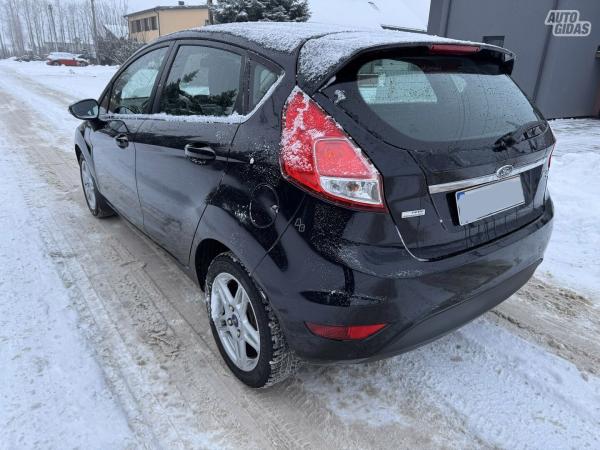 Melns Ford Fiesta 2013 Kauņa, ar dzinēja tilpumu 1.00 L un nobraukumu 140 tūkst. km par 3499 €, foto 6 vietnē AUTOMOTO.COM.LV