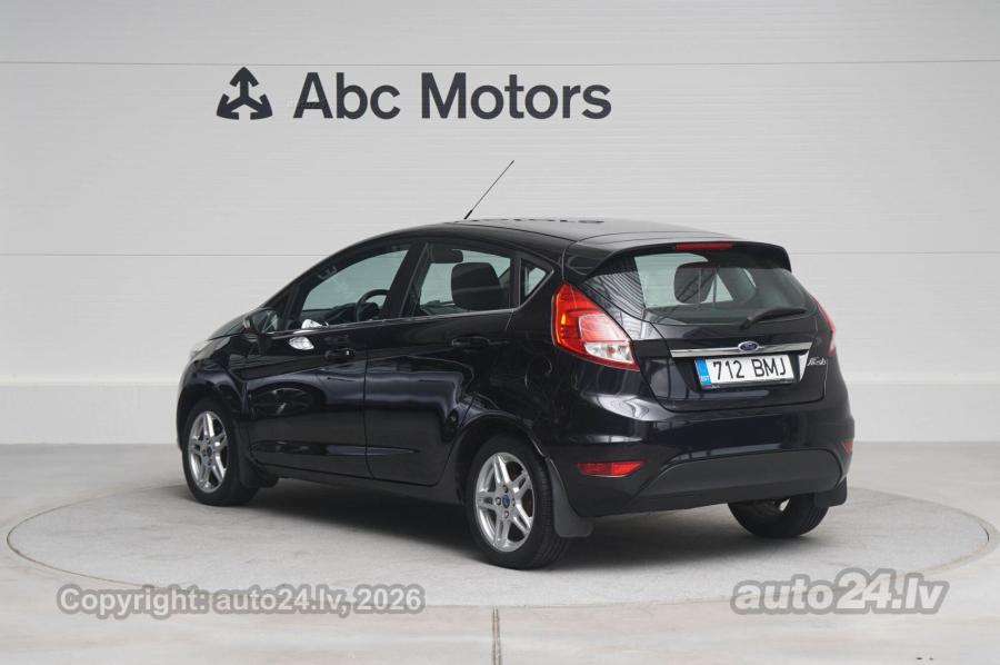 Melns Ford Fiesta 2014 Tallina, ar dzinēja tilpumu 1.20 L un nobraukumu 76 tūkst. km par 5490 €, foto 7 vietnē AUTOMOTO.COM.LV