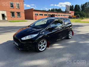 Black Ford Fiesta 2014 in Valmiera, with an engine capacity of 1.50 L and mileage of 367 thousand km for 3550 €, photo  on AUTOMOTO.COM.LV