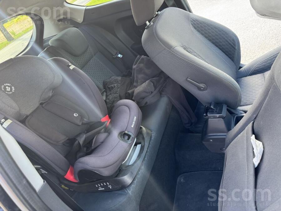 Black Ford Fiesta 2014 in Valmiera, with an engine capacity of 1.50 L and mileage of 367 thousand km for 3550 €, photo 11 on AUTOMOTO.COM.LV
