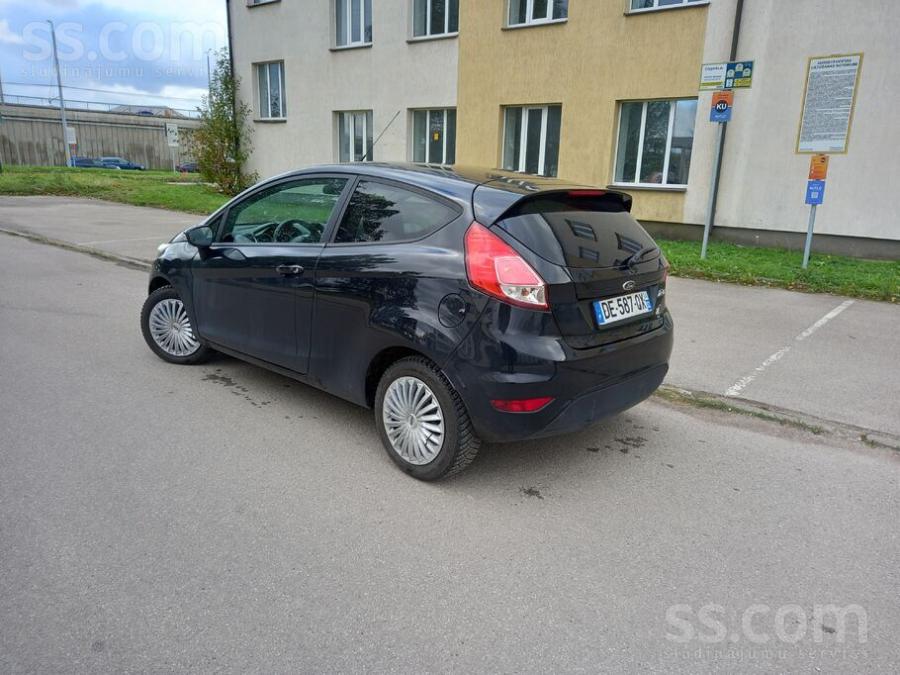 Melns Ford Fiesta 2014 Rīga, ar dzinēja tilpumu 1.50 L un nobraukumu 0 tūkst. km par 4999 €, foto 5 vietnē AUTOMOTO.COM.LV