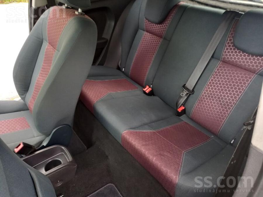 Melns Ford Fiesta 2014 Rīga, ar dzinēja tilpumu 1.50 L un nobraukumu 0 tūkst. km par 4999 €, foto 12 vietnē AUTOMOTO.COM.LV