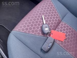 Melns Ford Fiesta 2014 Rīga, ar dzinēja tilpumu 1.50 L un nobraukumu 0 tūkst. km par 4999 €, foto 19 vietnē AUTOMOTO.COM.LV
