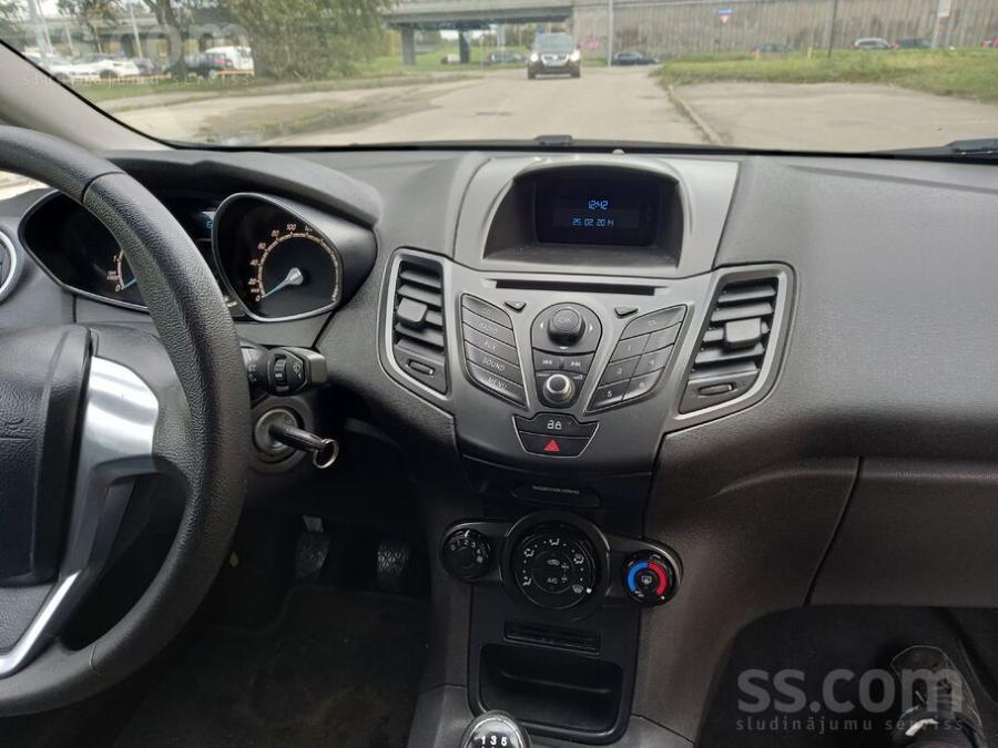 Melns Ford Fiesta 2014 Rīga, ar dzinēja tilpumu 1.50 L un nobraukumu 0 tūkst. km par 4999 €, foto 21 vietnē AUTOMOTO.COM.LV