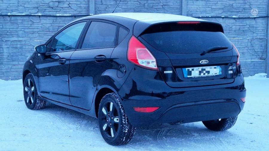 Black Ford Fiesta 2015 in Taurage, with an engine capacity of 1.00 L and mileage of 99 thousand km for 3800 €, photo 5 on AUTOMOTO.COM.LV