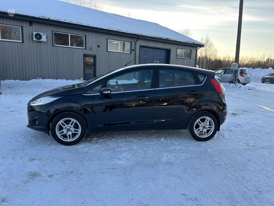 Black Ford Fiesta 2015 in Kretinga, with an engine capacity of 1.00 L and mileage of 149 thousand km for 4350 €, photo 3 on AUTOMOTO.COM.LV