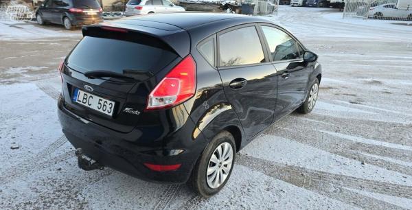 Melns Ford Fiesta 2015 Radviliškis, ar dzinēja tilpumu 1.50 L un nobraukumu 240 tūkst. km par 3600 €, foto 4 vietnē AUTOMOTO.COM.LV