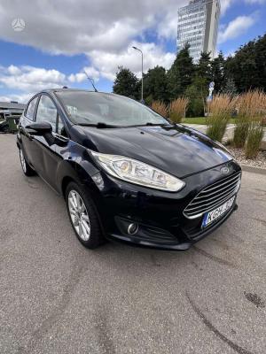 Melns Ford Fiesta 2015 Viļņa, ar dzinēja tilpumu 1.50 L un nobraukumu 262 tūkst. km par 2200 €, foto  vietnē AUTOMOTO.COM.LV
