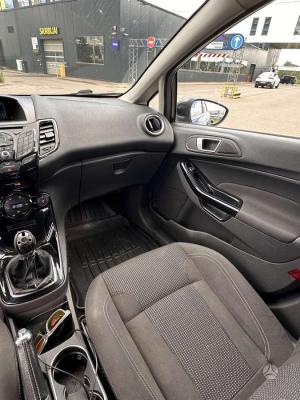 Black Ford Fiesta 2015 in Vilnius, with an engine capacity of 1.50 L and mileage of 262 thousand km for 2200 €, photo 14 on AUTOMOTO.COM.LV