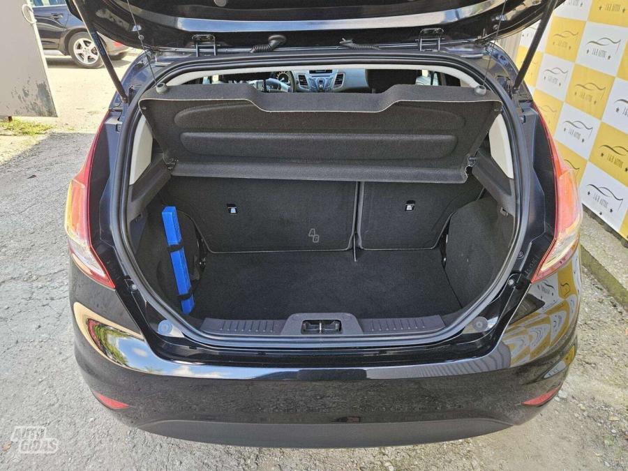 Melns Ford Fiesta 2015 Šauļi, ar dzinēja tilpumu 1.00 L un nobraukumu 228 tūkst. km par 5450 €, foto 12 vietnē AUTOMOTO.COM.LV