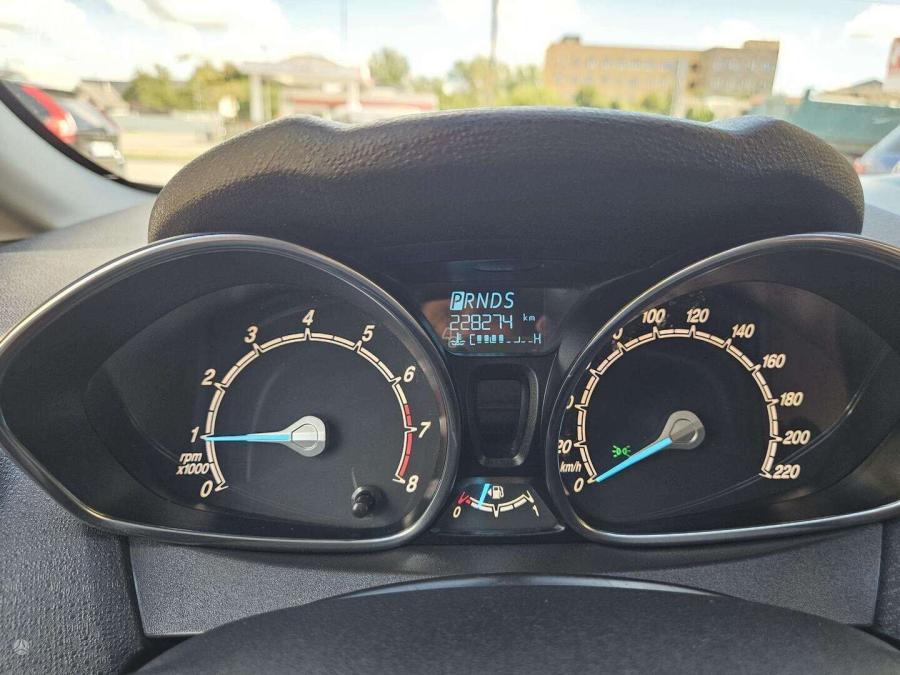 Melns Ford Fiesta 2015 Šauļi, ar dzinēja tilpumu 1.00 L un nobraukumu 228 tūkst. km par 5450 €, foto 23 vietnē AUTOMOTO.COM.LV