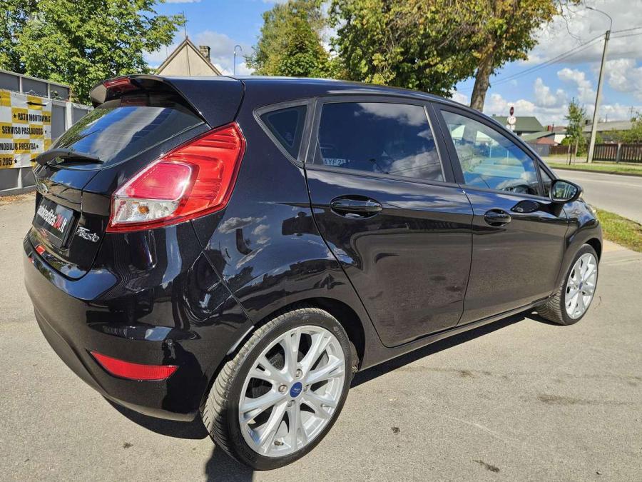 Black Ford Fiesta 2015 in Siauliai, with an engine capacity of 1.00 L and mileage of 228 thousand km for 5450 €, photo 6 on AUTOMOTO.COM.LV