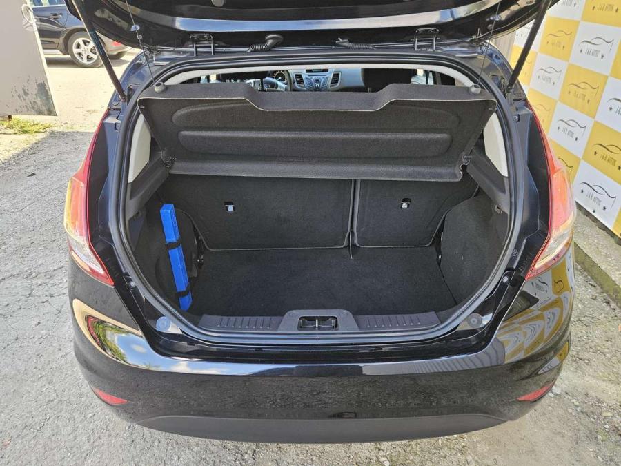 Black Ford Fiesta 2015 in Siauliai, with an engine capacity of 1.00 L and mileage of 228 thousand km for 5450 €, photo 12 on AUTOMOTO.COM.LV
