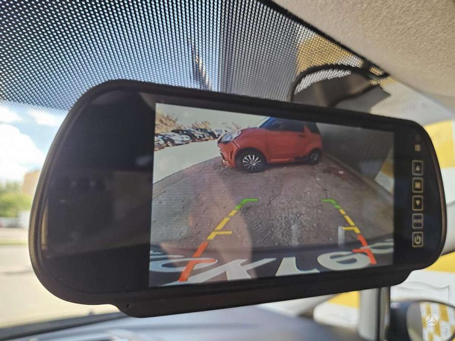 Black Ford Fiesta 2015 in Siauliai, with an engine capacity of 1.00 L and mileage of 228 thousand km for 5450 €, photo 21 on AUTOMOTO.COM.LV