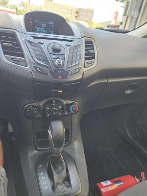 Black Ford Fiesta 2015 in Siauliai, with an engine capacity of 1.00 L and mileage of 228 thousand km for 5450 €, photo 21 on AUTOMOTO.COM.LV