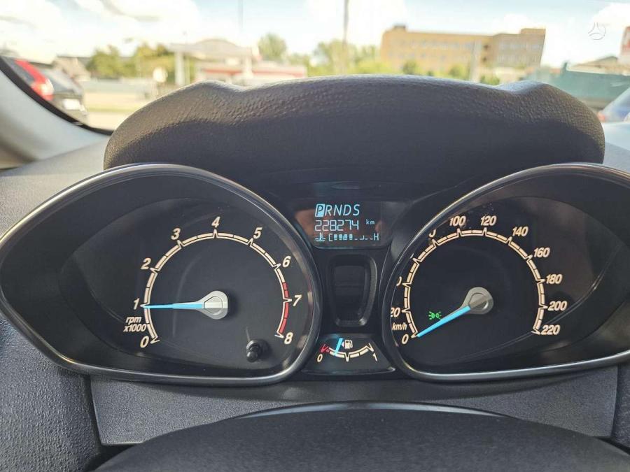 Black Ford Fiesta 2015 in Siauliai, with an engine capacity of 1.00 L and mileage of 228 thousand km for 5450 €, photo 23 on AUTOMOTO.COM.LV