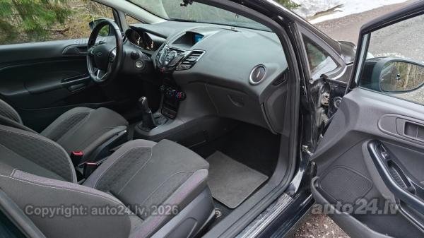 Melns Ford Fiesta 2015 Tallina, ar dzinēja tilpumu 1.50 L un nobraukumu 247 tūkst. km par 4300 €, foto 11 vietnē AUTOMOTO.COM.LV