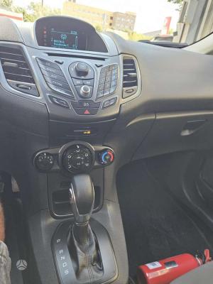 Melns Ford Fiesta 2015 Šauļi, ar dzinēja tilpumu 1.00 L un nobraukumu 228 tūkst. km par 5450 €, foto 18 vietnē AUTOMOTO.COM.LV
