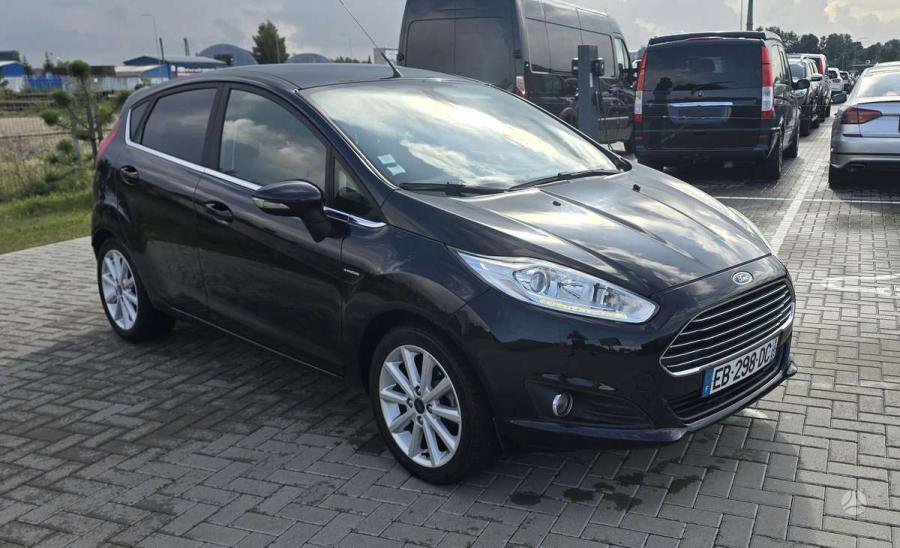Black Ford Fiesta 2016 in Taurage, with an engine capacity of 1.00 L and mileage of 159 thousand km for 3550 €, photo 4 on AUTOMOTO.COM.LV