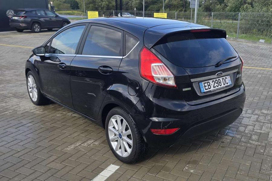 Black Ford Fiesta 2016 in Taurage, with an engine capacity of 1.00 L and mileage of 159 thousand km for 3550 €, photo 5 on AUTOMOTO.COM.LV