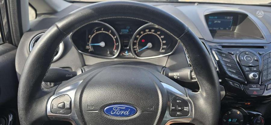 Black Ford Fiesta 2016 in Taurage, with an engine capacity of 1.00 L and mileage of 159 thousand km for 3550 €, photo 14 on AUTOMOTO.COM.LV