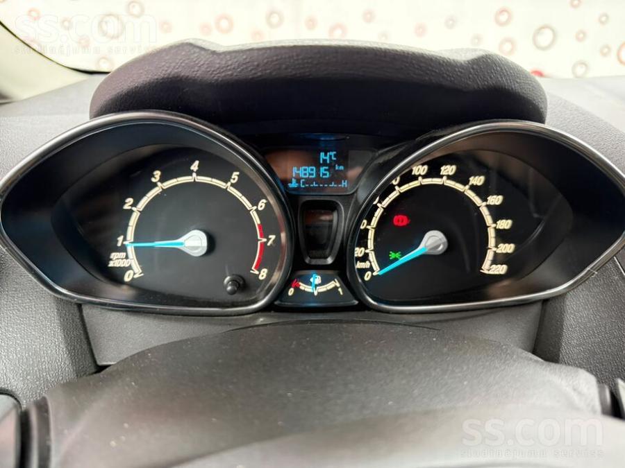 Melns Ford Fiesta 2016 Rīga, ar dzinēja tilpumu 1.00 L un nobraukumu 149 tūkst. km par 3800 €, foto 5 vietnē AUTOMOTO.COM.LV