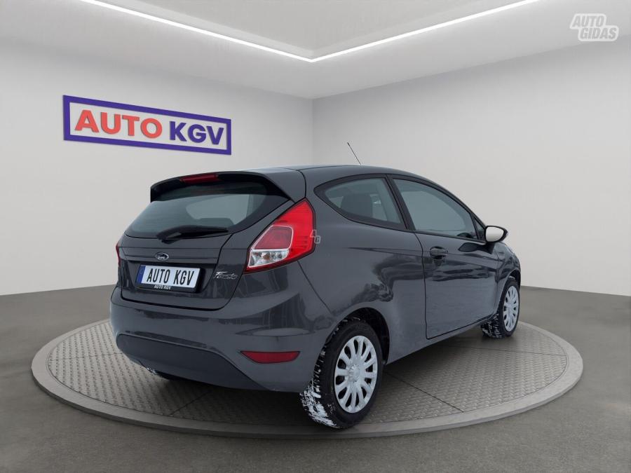 Black Ford Fiesta 2017 in Kaunas, with an engine capacity of 1.20 L and mileage of 61 thousand km for 5299 €, photo 6 on AUTOMOTO.COM.LV