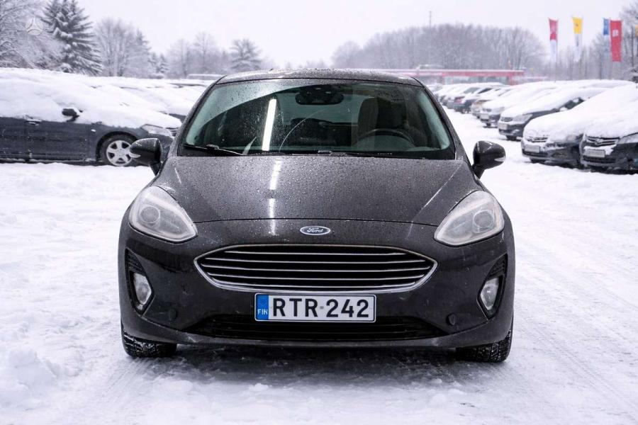 Black Ford Fiesta 2018 in Vilnius, with an engine capacity of 1.00 L and mileage of 118 thousand km for 5100 €, photo 1 on AUTOMOTO.COM.LV