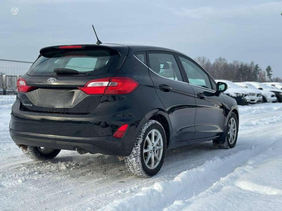 Melns Ford Fiesta 2018 Viļņa, ar dzinēja tilpumu 1.00 L un nobraukumu 118 tūkst. km par 5000 €, foto 20 vietnē AUTOMOTO.COM.LV