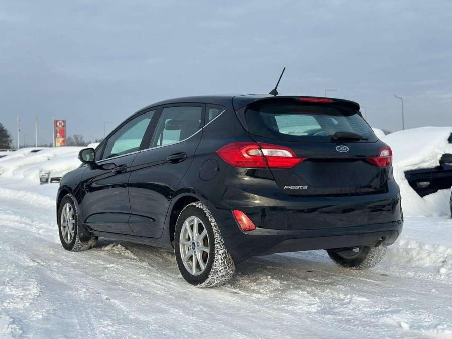 Melns Ford Fiesta 2018 Viļņa, ar dzinēja tilpumu 1.00 L un nobraukumu 118 tūkst. km par 5000 €, foto 22 vietnē AUTOMOTO.COM.LV