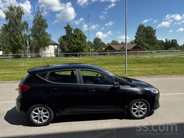 Melns Ford Fiesta 2018 Rēzekne, ar dzinēja tilpumu 1.00 L un nobraukumu 119 tūkst. km par 6200 €, foto 4 vietnē AUTOMOTO.COM.LV