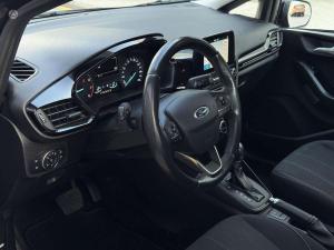 Melns Ford Fiesta 2018 Viļņa, ar dzinēja tilpumu 1.00 L un nobraukumu 130 tūkst. km par 6900 €, foto 13 vietnē AUTOMOTO.COM.LV