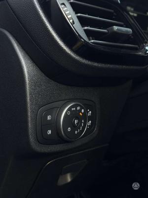 Melns Ford Fiesta 2018 Viļņa, ar dzinēja tilpumu 1.00 L un nobraukumu 130 tūkst. km par 6900 €, foto 20 vietnē AUTOMOTO.COM.LV