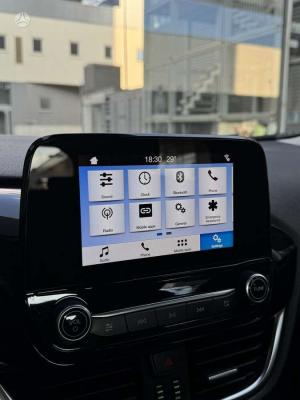 Melns Ford Fiesta 2018 Viļņa, ar dzinēja tilpumu 1.00 L un nobraukumu 130 tūkst. km par 6900 €, foto 26 vietnē AUTOMOTO.COM.LV