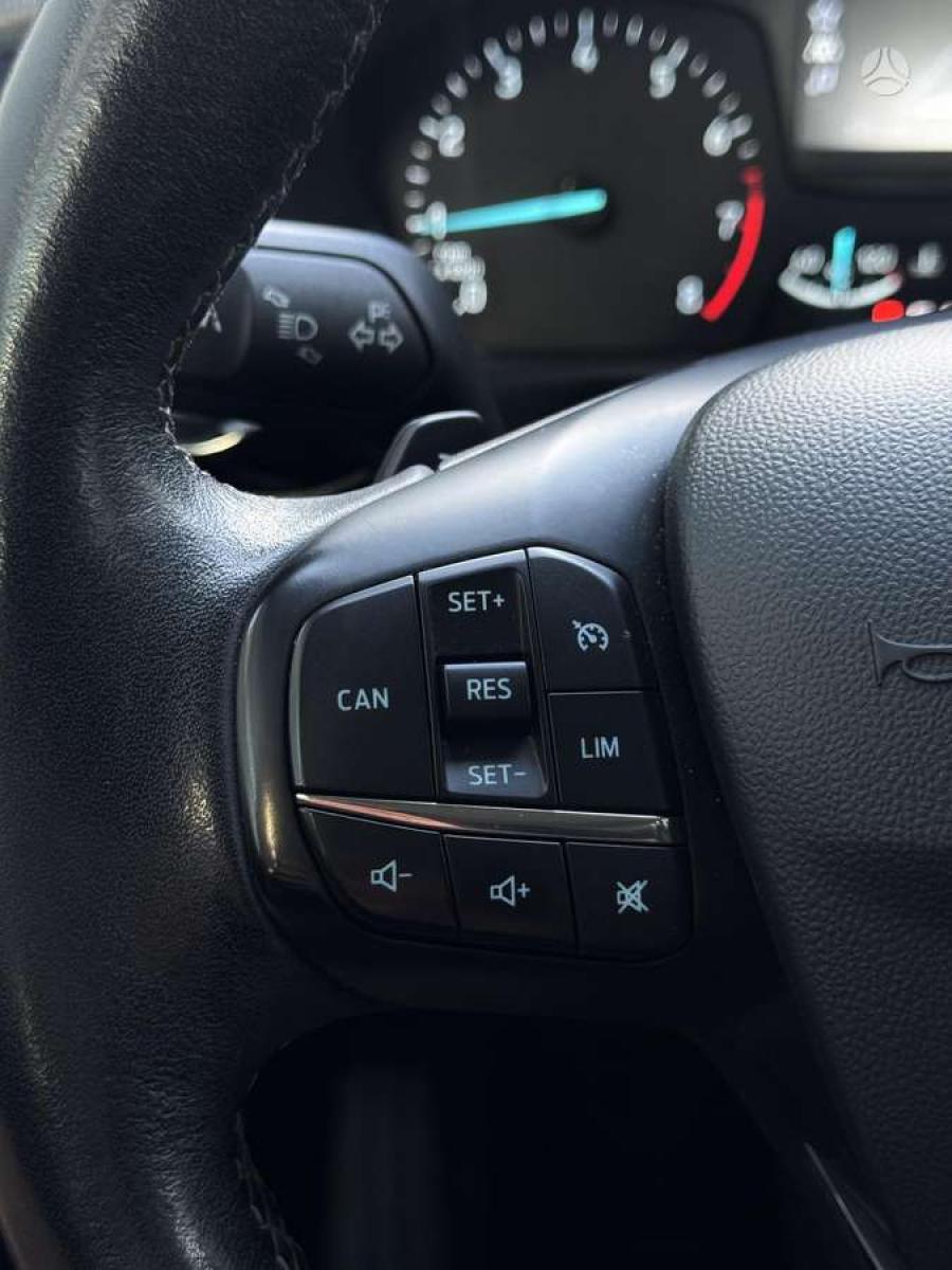 Melns Ford Fiesta 2018 Viļņa, ar dzinēja tilpumu 1.00 L un nobraukumu 130 tūkst. km par 6900 €, foto 30 vietnē AUTOMOTO.COM.LV