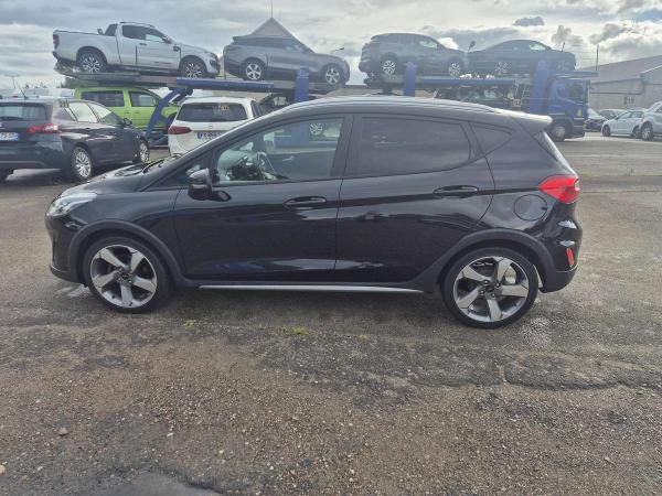Black Ford Fiesta 2018 in Taurage, with an engine capacity of 1.00 L and mileage of 124 thousand km for 6200 €, photo 9 on AUTOMOTO.COM.LV