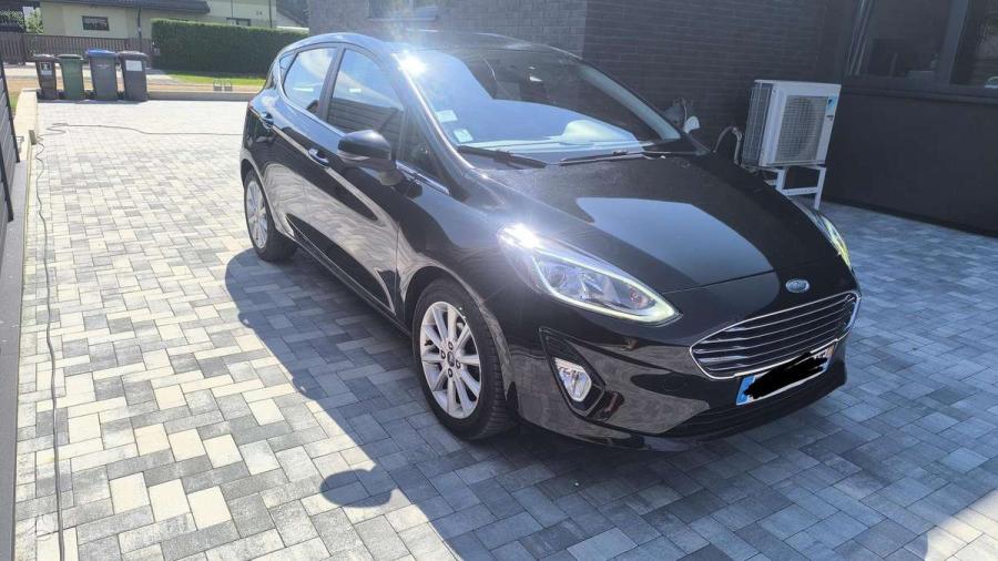 Black Ford Fiesta 2018 in Taurage, with an engine capacity of 1.00 L and mileage of 136 thousand km for 5100 €, photo 4 on AUTOMOTO.COM.LV