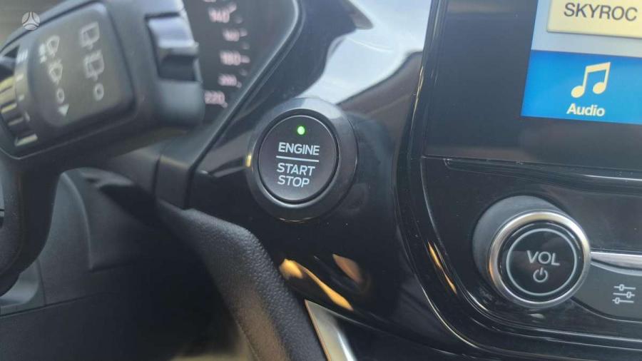 Black Ford Fiesta 2018 in Taurage, with an engine capacity of 1.00 L and mileage of 136 thousand km for 5100 €, photo 17 on AUTOMOTO.COM.LV