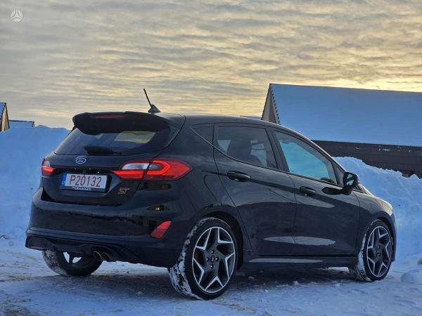 Black Ford Fiesta 2019 in Klaipeda, with an engine capacity of 1.50 L and mileage of 74 thousand km for 13800 €, photo 2 on AUTOMOTO.COM.LV