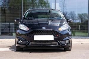 Melns Ford Fiesta 2019 Klaipėda, ar dzinēja tilpumu 1.60 L un nobraukumu 21 tūkst. km par 12000 €, foto  vietnē AUTOMOTO.COM.LV