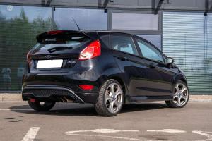 Black Ford Fiesta 2019 in Klaipeda, with an engine capacity of 1.60 L and mileage of 21 thousand km for 12000 €, photo 7 on AUTOMOTO.COM.LV