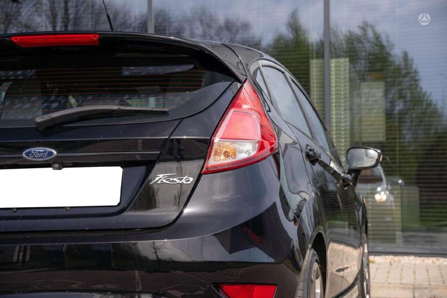 Black Ford Fiesta 2019 in Klaipeda, with an engine capacity of 1.60 L and mileage of 21 thousand km for 12000 €, photo 11 on AUTOMOTO.COM.LV