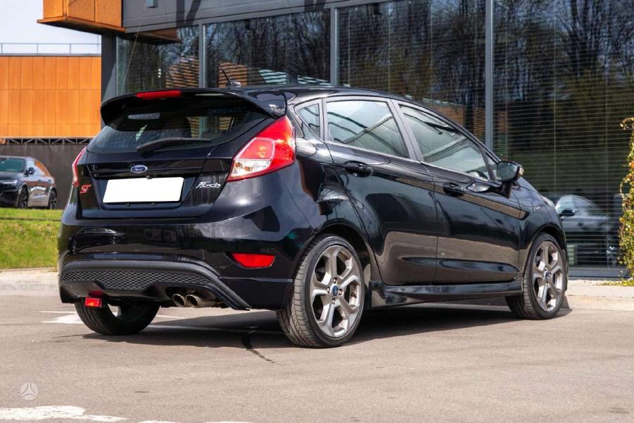 Black Ford Fiesta 2019 in Klaipeda, with an engine capacity of 1.60 L and mileage of 21 thousand km for 12000 €, photo 12 on AUTOMOTO.COM.LV