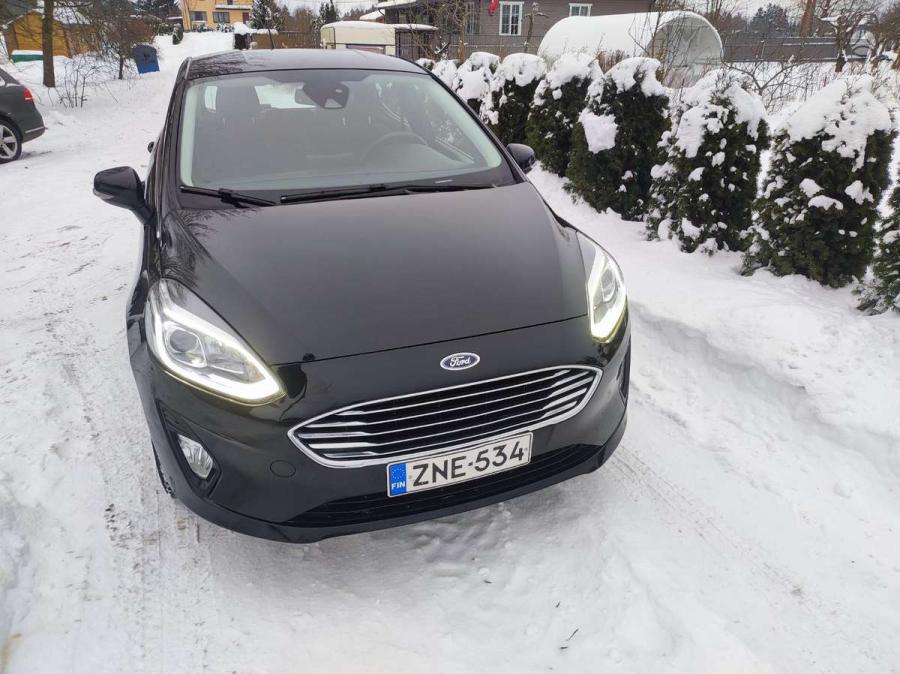 Black Ford Fiesta 2020 in Siauliai, with an engine capacity of 1.00 L and mileage of 114 thousand km for 5750 €, photo 1 on AUTOMOTO.COM.LV