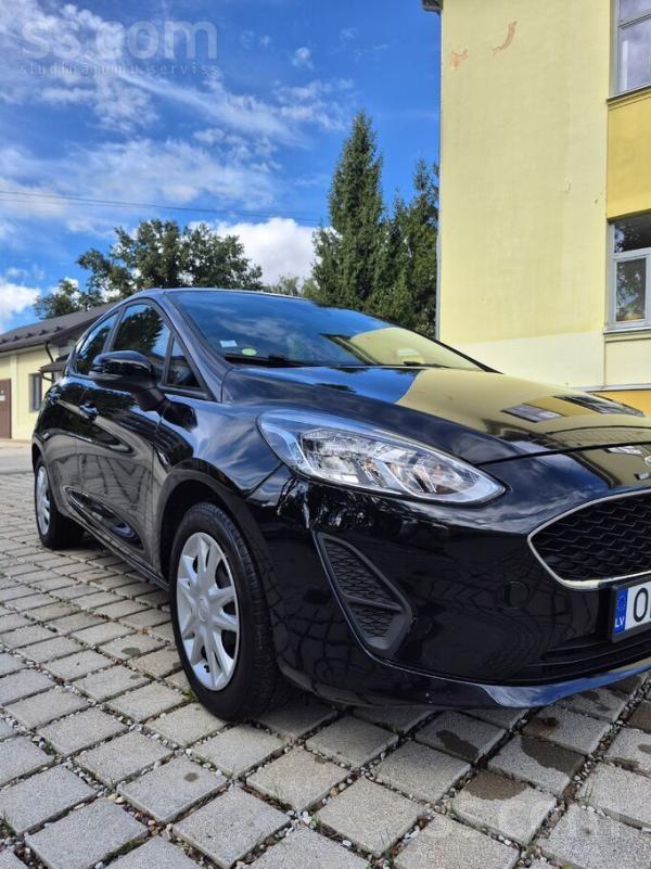Black Ford Fiesta 2020 in Dobele, with an engine capacity of 1.10 L and mileage of 95 thousand km for 7459 €, photo 3 on AUTOMOTO.COM.LV