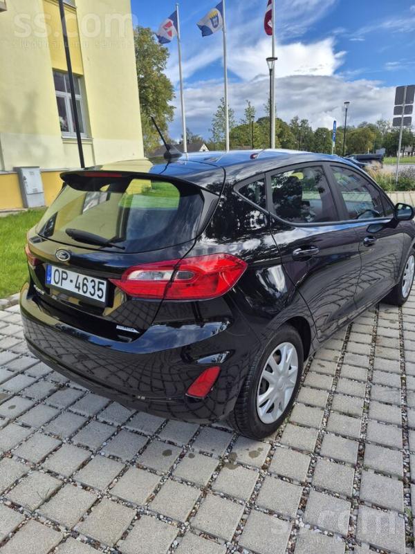 Black Ford Fiesta 2020 in Dobele, with an engine capacity of 1.10 L and mileage of 95 thousand km for 7459 €, photo 10 on AUTOMOTO.COM.LV
